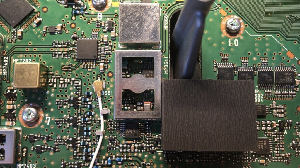 [DIGI] IC-9700の安定度向上のためFAN改造をしてみた｜きょうも無線日和